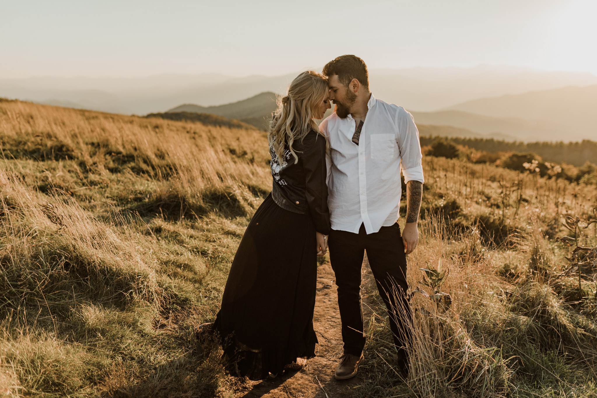 Max Patch Sunset Couple's Session - sparrowsongcollective.com